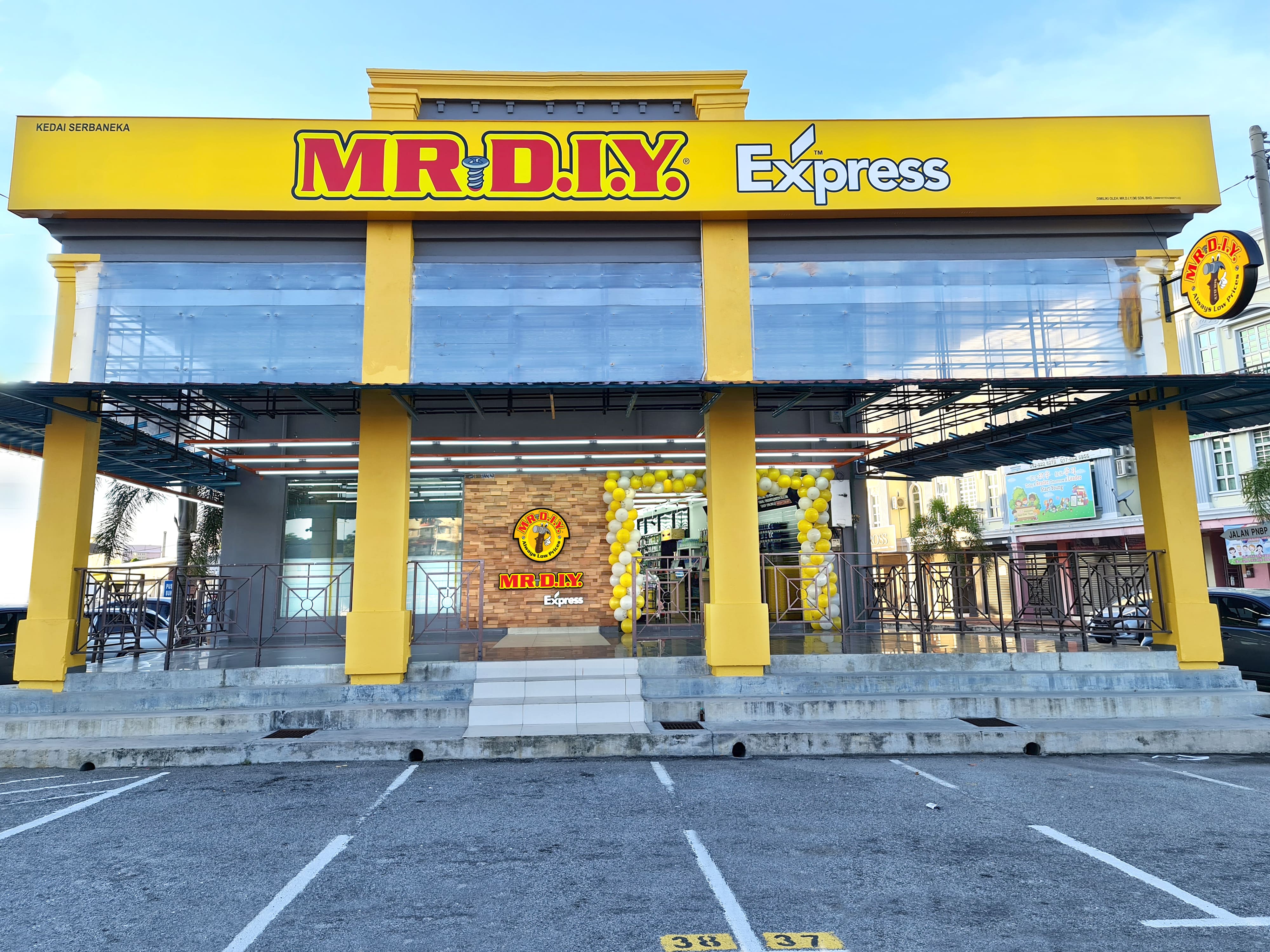 MR D I Y TRADING SINGAPORE PTE LTD MR D I Y TRADING SINGAPORE PTE LTD